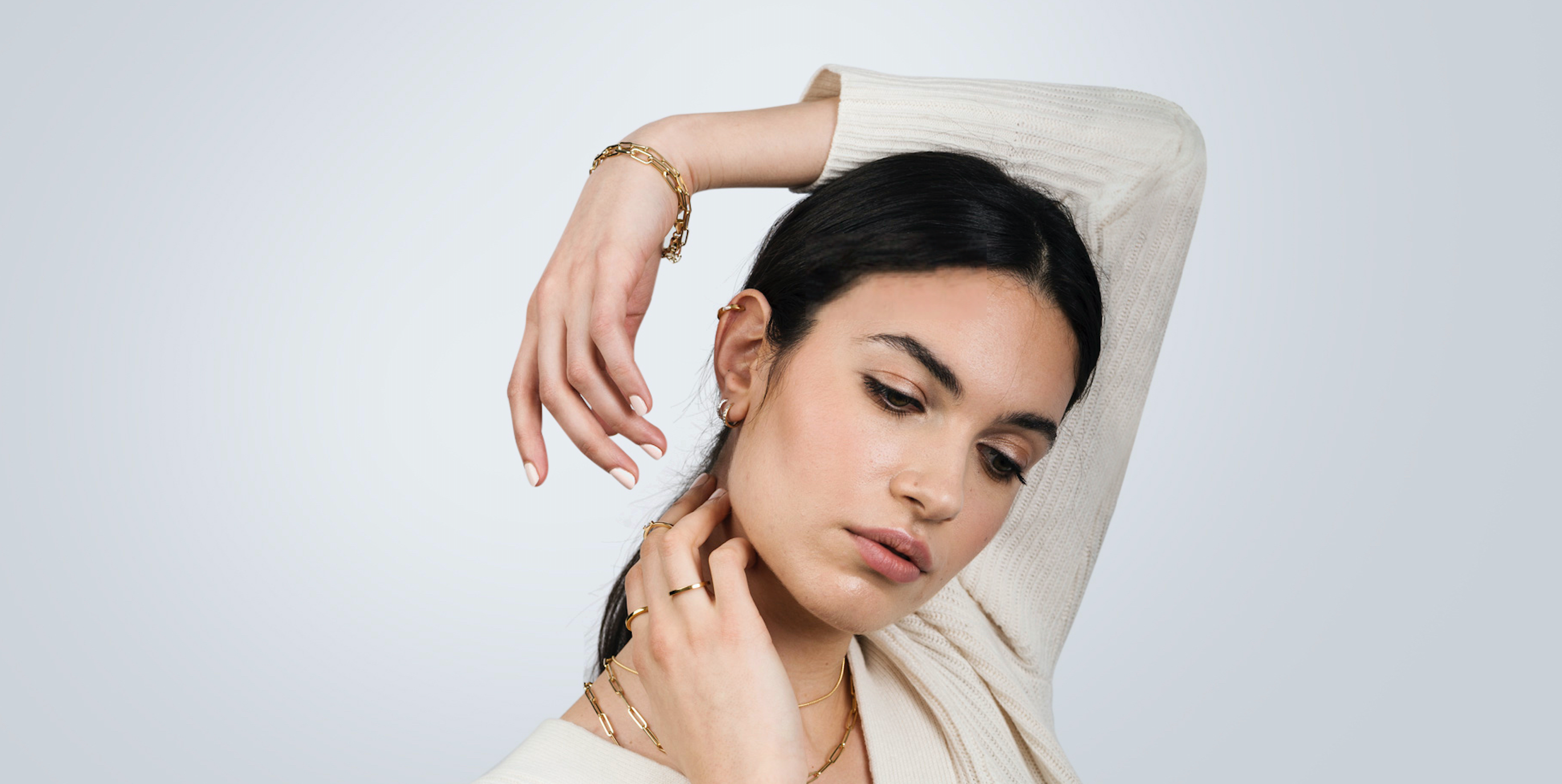 The Art of Jewelry Stacking - Must Have Favorites & How to Wear Them ...